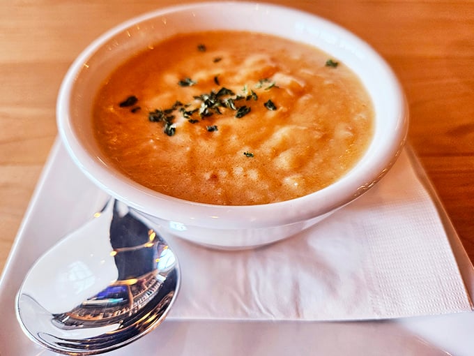 Creamy, luxurious bisque that tastes like the ocean decided to give you a warm, comforting hug.