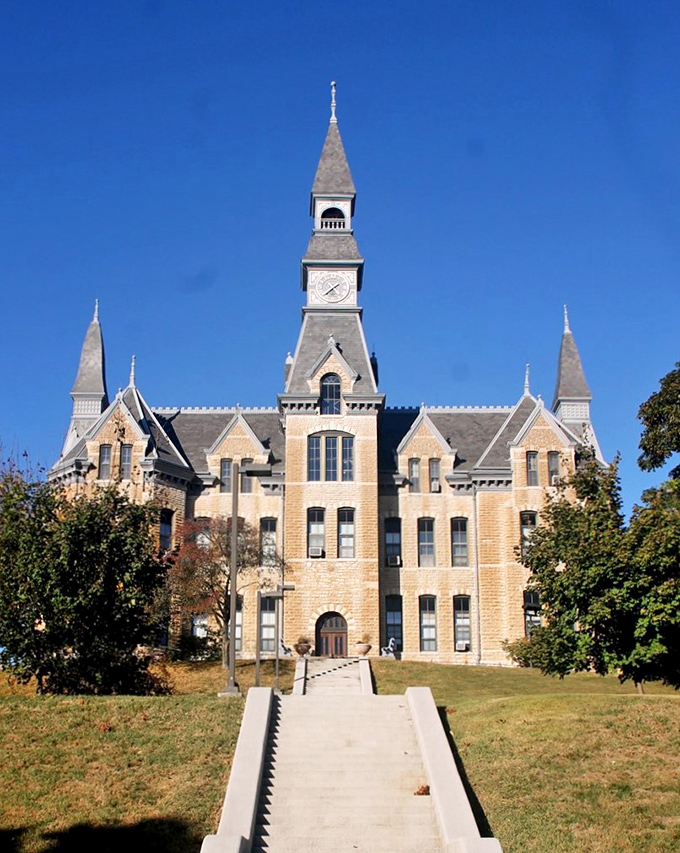 Mackay Hall stands like a limestone castle, proving that higher education and fairytale aesthetics aren't mutually exclusive after all.