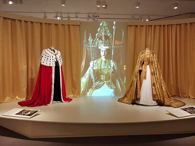 Royal regalia that proves sometimes it really is good to be the queen, crown jewels included.