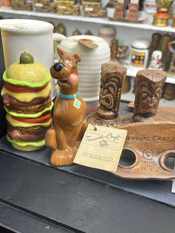 Jinkies! Scooby-Doo shares shelf space with a hamburger and tiki totems. This mystery machine of flavors would make even Shaggy hungry.