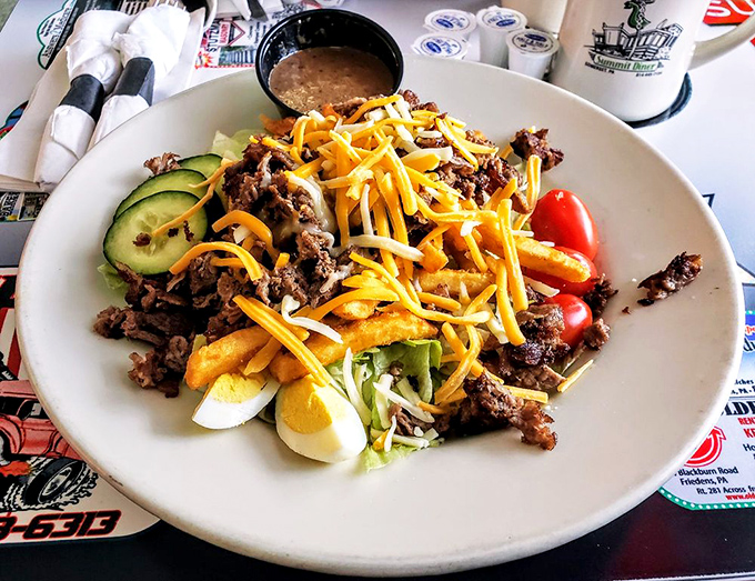 A steak salad that answers the eternal question: "How can I eat a steak while pretending to be healthy?" Somerset's delicious compromise.