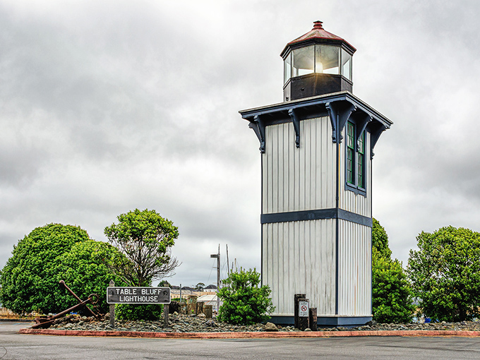 Table Bluff Lighthouse stands like a maritime sentinel in miniature. This charming beacon once guided sailors through Humboldt Bay's notoriously tricky entrance.