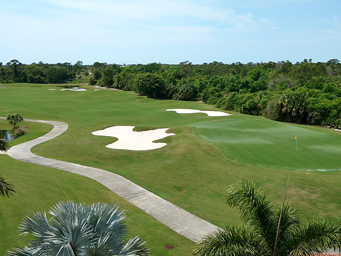 PGA-quality greens without PGA-level green fees &ndash; Port St. Lucie's golf courses offer retirees the luxury experience without liquidating their 401(k).