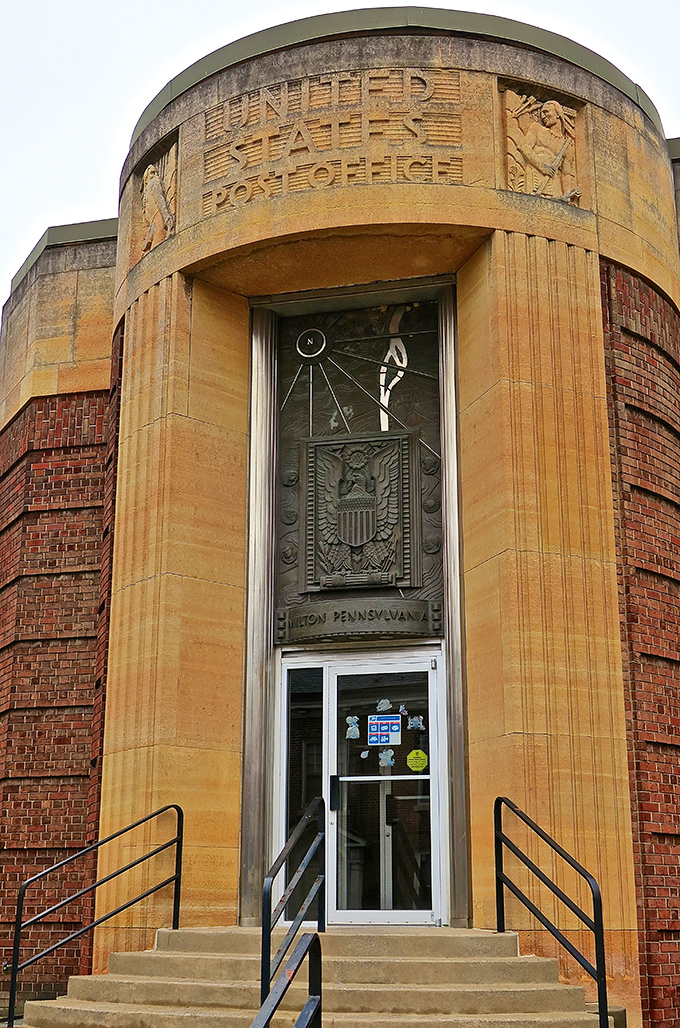 The Art Deco Post Office looks like it's waiting for a fedora-wearing detective to stroll through its doors with an urgent telegram.