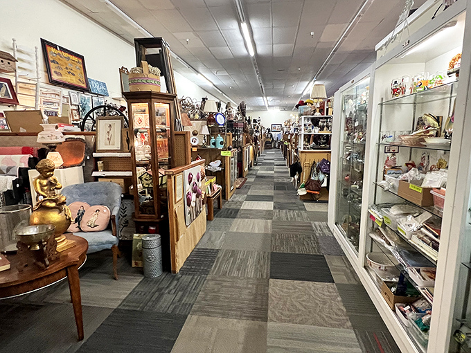 Every aisle offers a new adventure with vendor booths creating neighborhoods of nostalgia. Turn a corner and discover another decade entirely. Photo credit: <a href="https://maps.google.com/maps/contrib/105256408071639012573" target="_blank" rel="noopener noreferrer">Marc Shoemaker</a>