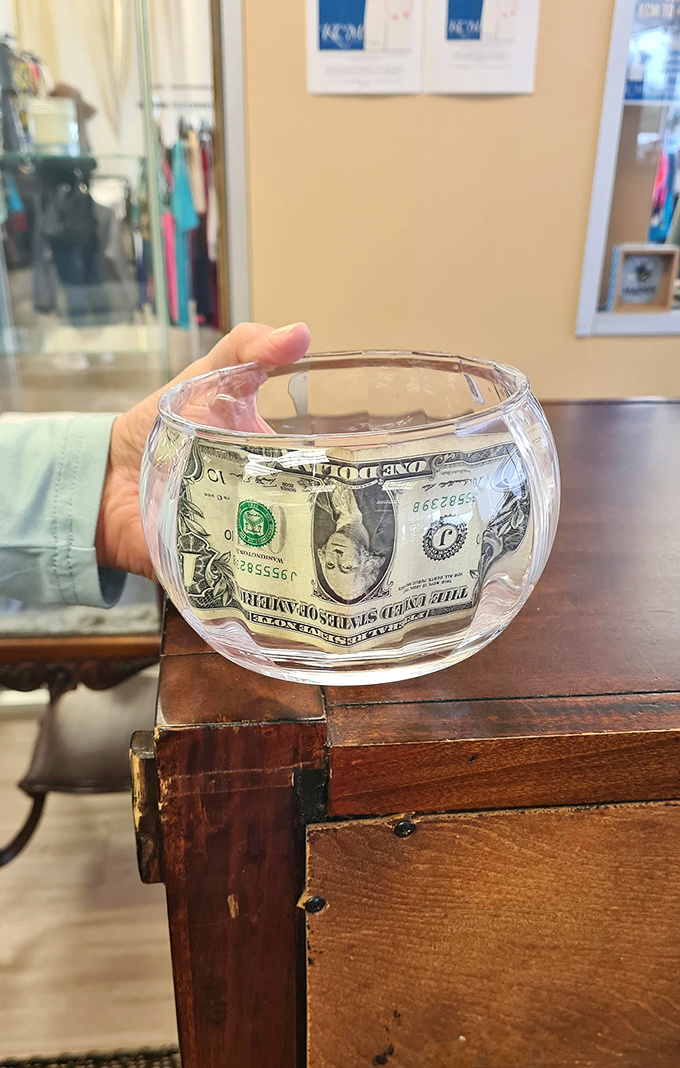 A dollar for your thoughts? This glass bowl with Washington himself is either kitsch perfection or the start of your eccentric collection.