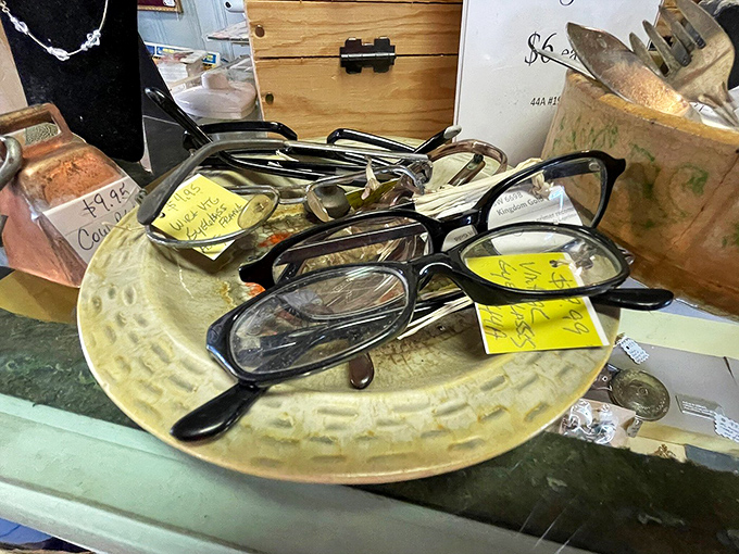 A collection of vintage eyeglasses that once helped someone see the world more clearly now offers us a glimpse into fashion trends of decades past.