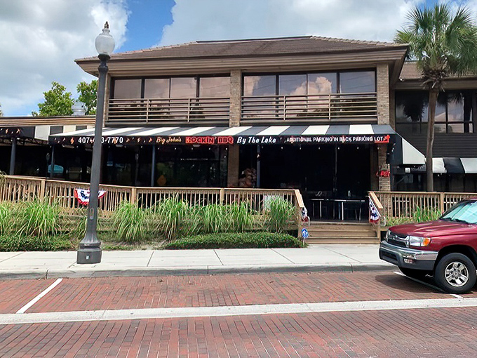 Lakeside barbecue feels like cheating at happiness &ndash; combining water views with smoky perfection is almost too good.