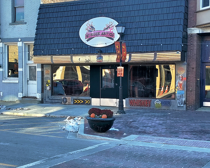 That blue-shingled roof houses burger creativity that would make Willy Wonka proud if he'd gone into meat instead of candy.