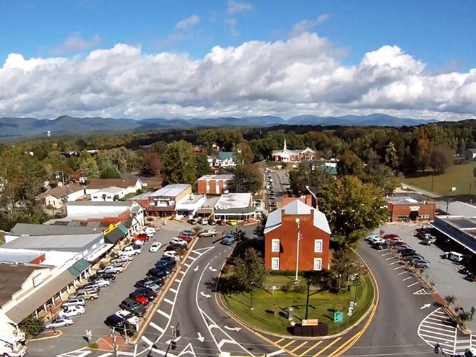 Cleveland's mountain setting is Mother Nature showing off – the kind of view that turns casual visitors into property shoppers.