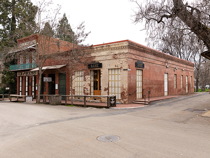 Columbia's preserved buildings transport you straight to the 1850s. No Instagram filter needed for this authentic Gold Rush town!