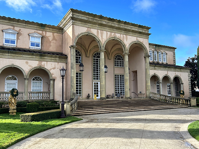 Italian villa dreams come true! Ferrari-Carano's grand entrance promises an experience worthy of royalty&mdash;or at least a really good selfie.