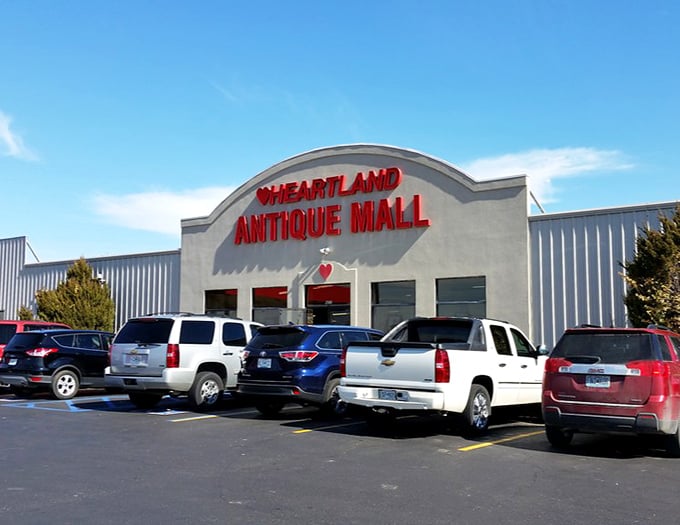 Modern warehouse meets vintage charm in this antique lover's shopping paradise. 