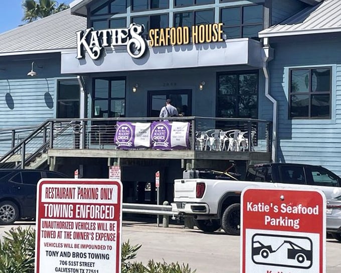 Katie's blue building stands like a beacon for seafood lovers &ndash; where the boats and your lunch have a very short commute.