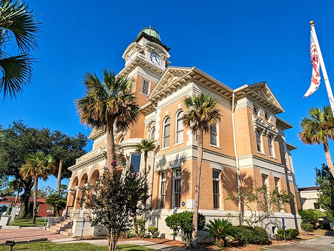 Live Oak's historic downtown maintains its old-world charm without inflating prices. Your wallet can finally relax and enjoy retirement.
