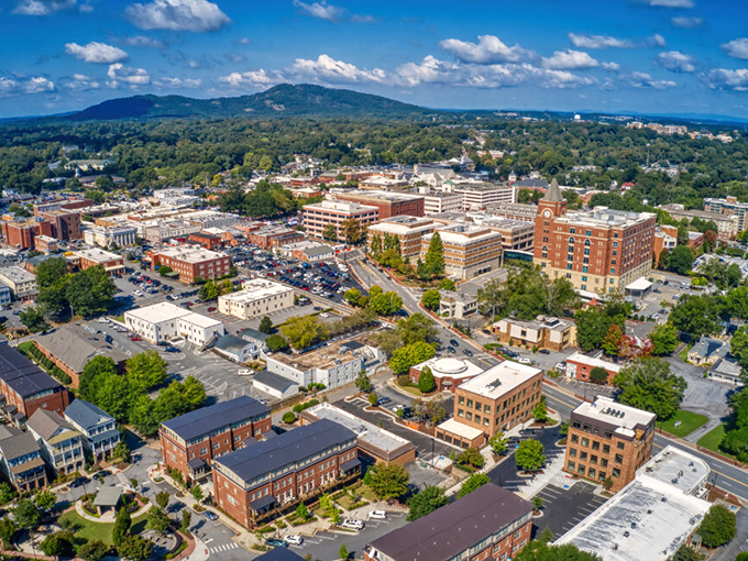 Marietta's town center combines historic charm with modern amenities. Like stepping into a Norman Rockwell painting with better Wi-Fi!