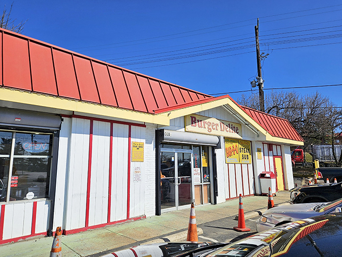 This no-nonsense burger stand doesn't need fancy frills to draw crowds. The bright red accents say "stop here" better than any traffic light.