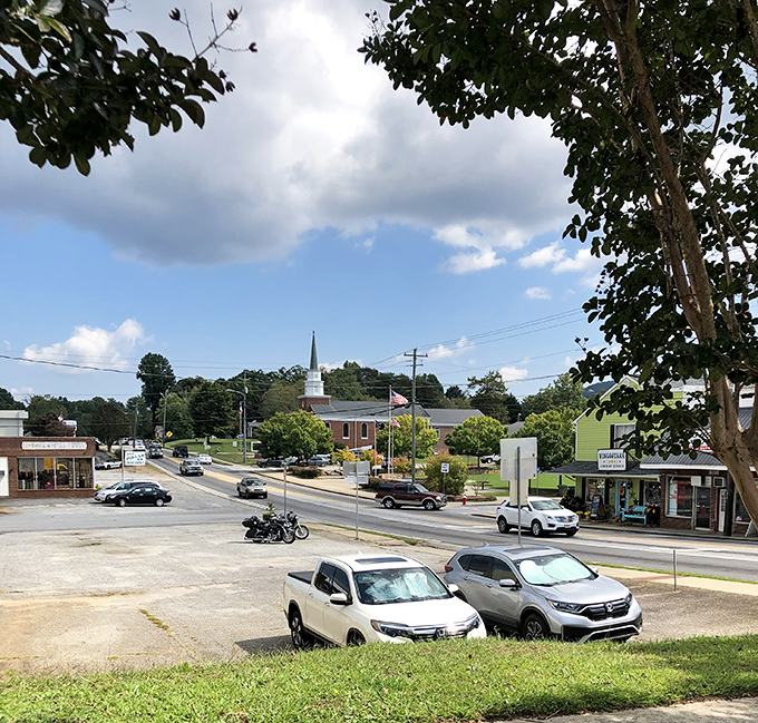This Cleveland street scene has "weekend getaway" written all over it – quaint buildings where local businesses thrive on genuine charm.