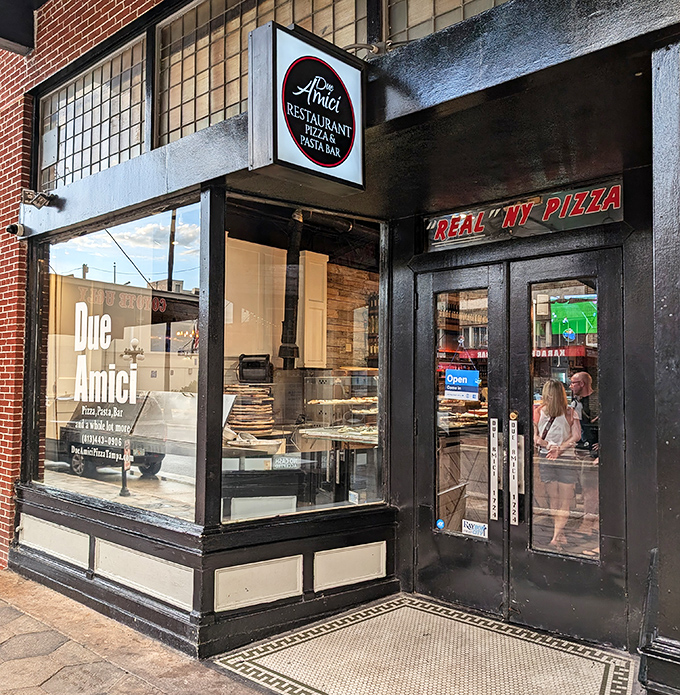 Due Amici's sleek storefront brings a touch of NYC to Tampa. That window display of fresh pizza is better than any department store mannequin.