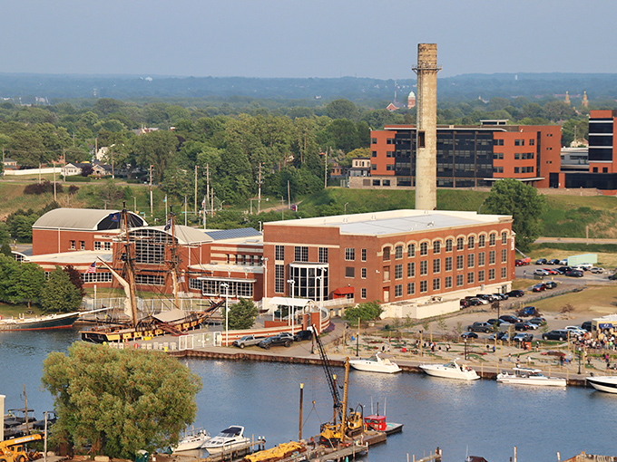 Erie's maritime museum and waterfront create a postcard-perfect scene. Boats, buildings, and blue water &ndash; what's not to love?