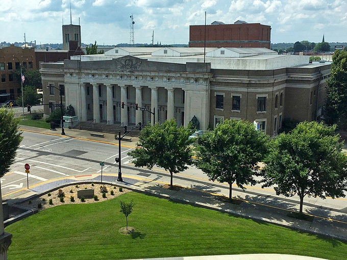 Evansville's historic courthouse stands as a testament to architectural grandeur. Impressive buildings without the impressive cost of living.