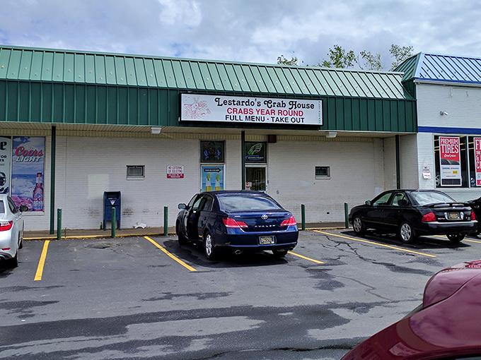 What Lestardo's lacks in curb appeal, it makes up for with crabs so good you'll forget what the outside of the building even looks like.