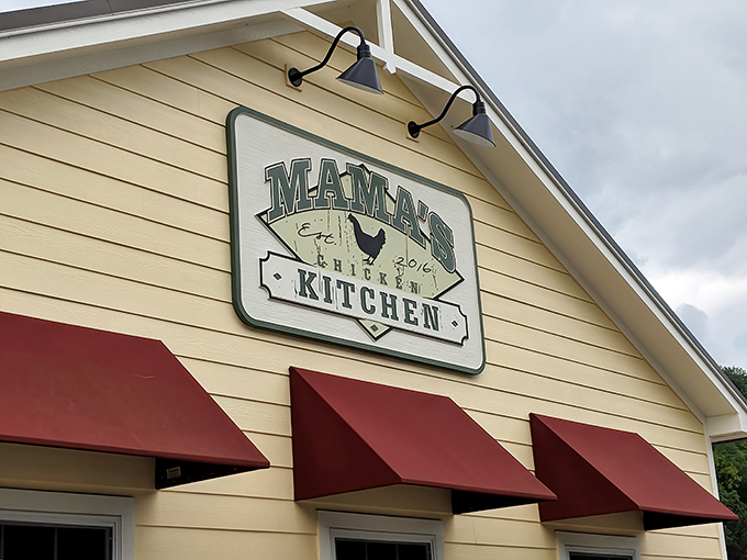 Those red awnings against yellow siding make Mama's look like sunshine on a plate. Gatlinburg's coziest chicken haven awaits.
