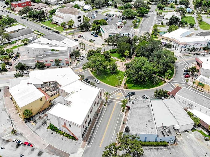 Sebring's historic downtown circle makes getting lost a pleasure &ndash; you'll always end up somewhere interesting!