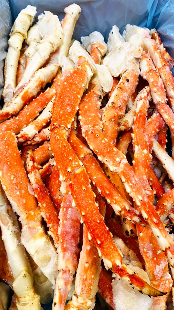 These snow crab legs aren't just food; they're an interactive experience. Each one a puzzle that rewards your efforts with sweet, tender meat.