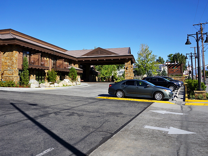 The Creekside Inn blends rustic mountain charm with modern comfort&mdash;like if a cozy cabin and a boutique hotel had an architectural love child.