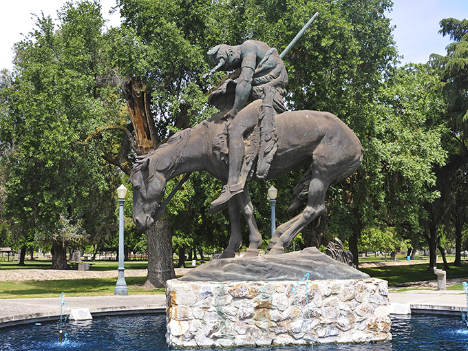 "End of the Trail" sculpture captures the spirit of the American West&mdash;a powerful reminder of history amid the gentle splash of fountain waters.