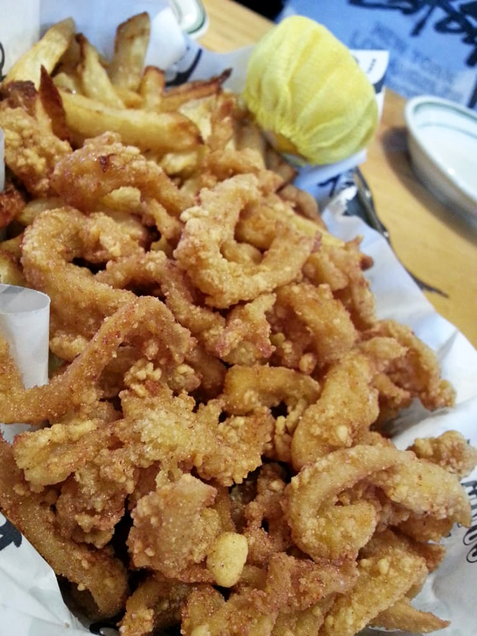 Fried clams so perfectly crisp, they make that satisfying crackle sound that's music to a seafood lover's ears. Diet plans surrender immediately.