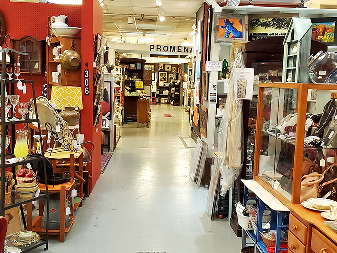 A silver collector's dream come true. These gleaming treasures once graced the tables of Nashville's finest homes.