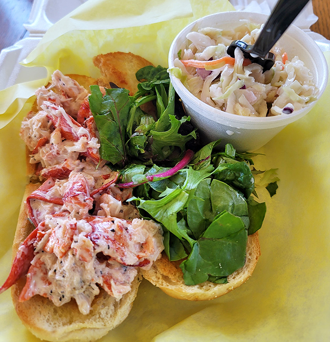 This lobster roll doesn't need a fancy pedigree&mdash;just fresh meat, light mayo, and the good sense to get out of the way of perfection.