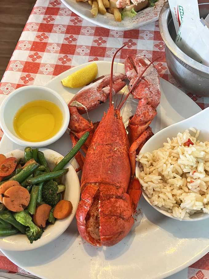 When your lobster arrives with its own melted butter swimming pool and vegetable entourage, you know you've made excellent life choices. 