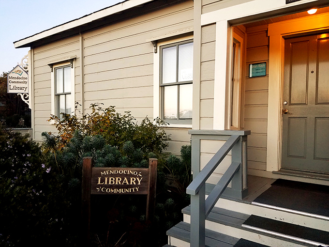 Mendocino's Community Library proves good things come in small packages &ndash; a cozy literary haven that beckons bookworms and storytellers alike.