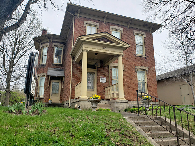The Nash House Museum stands as elegant proof that history doesn't have to be dusty&mdash;sometimes it wears brick and columns with timeless grace.