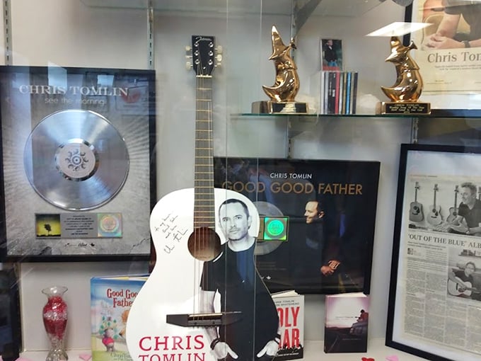 Even music legends get the salt treatment! This unexpected exhibit shows Grand Saline's connection to famous Texan musicians.