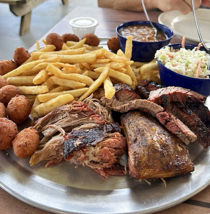 The sampler platter: for when your stomach says "yes" to everything and your belt whispers "proceed with caution."
