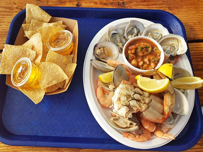 The seafood sampler is like Ocean's Eleven&mdash;an all-star cast working together for a spectacular performance. Those oysters are clearly the Brad Pitt of the plate.