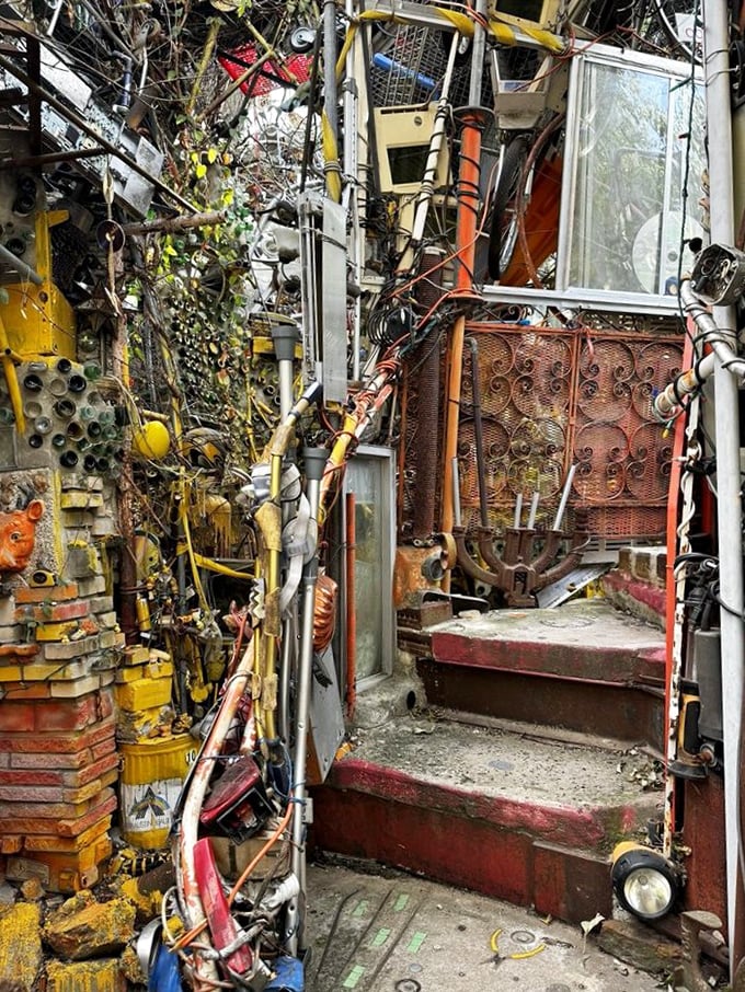 These narrow passages feel like walking through the imagination of someone who never quite outgrew their childhood fascination with secret hideouts.