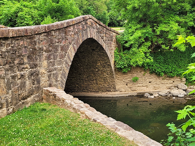 This stone arch bridge isn't just picturesque—it's a testament to craftsmanship from an era when things were built to outlast their builders.