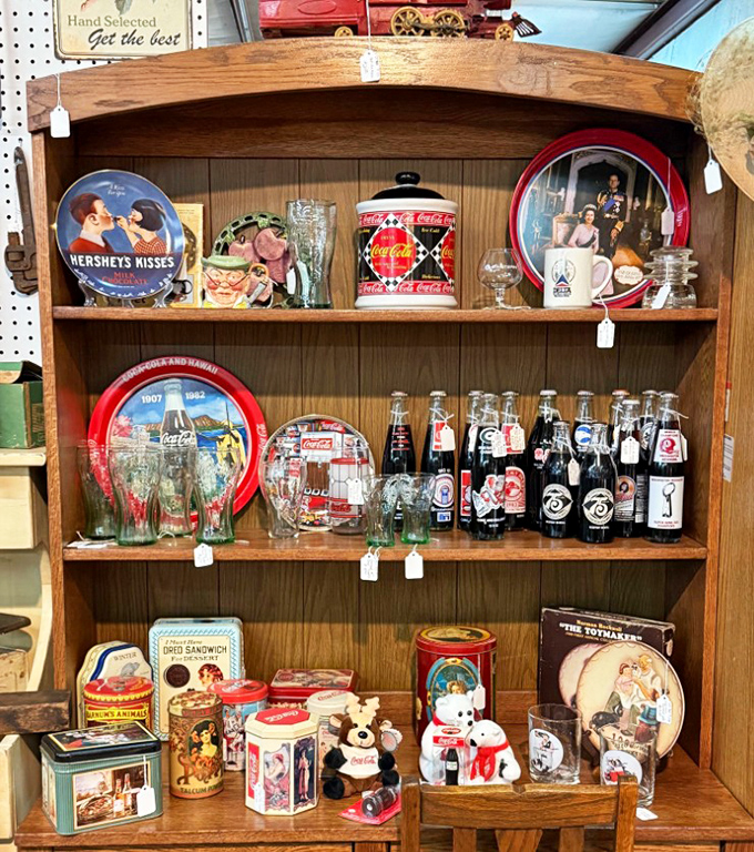 Coca-Cola memorabilia that fizzes with nostalgia &ndash; these vintage treasures recall days when soda fountains were social hubs.