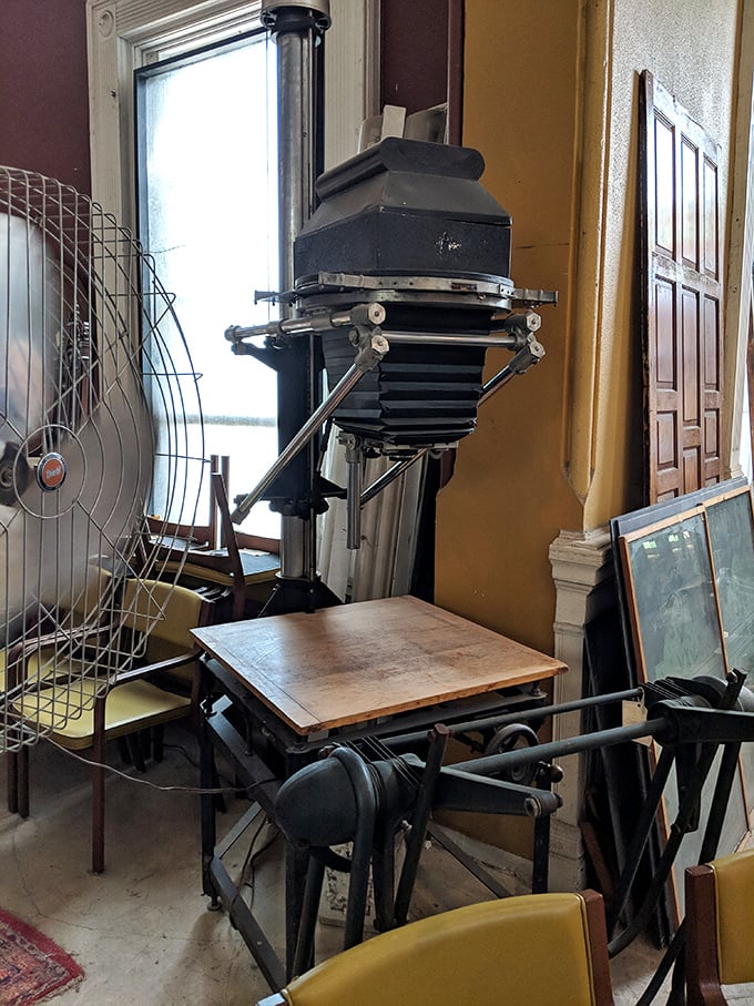 That's not just a vintage camera—it's a mechanical time capsule from when photography required skill, patience, and upper body strength.