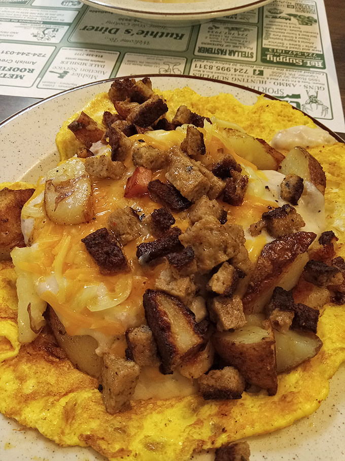 This loaded breakfast bowl is what happens when potatoes, eggs, and meat decide to have a delicious family reunion on your plate.