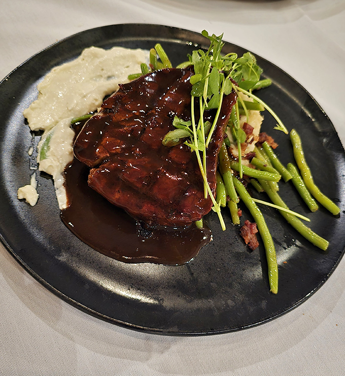 A perfectly seared filet with green beans that somehow make you feel virtuous while eating something this decadent.