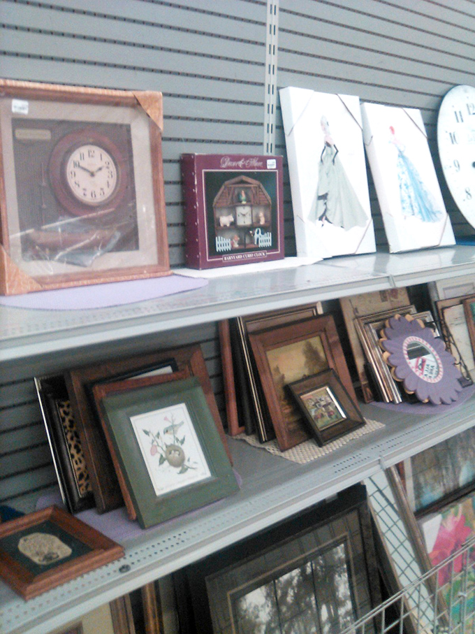 Picture frames galore&mdash;because sometimes the perfect vintage frame makes even your amateur vacation photos look like they belong in a gallery.