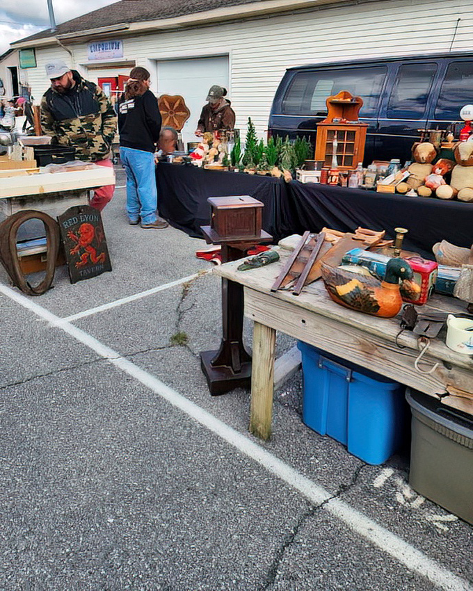The outdoor treasure hunter's natural habitat. Watch as seasoned bargainers examine wooden crafts with the focused intensity of antiques roadshow appraisers.