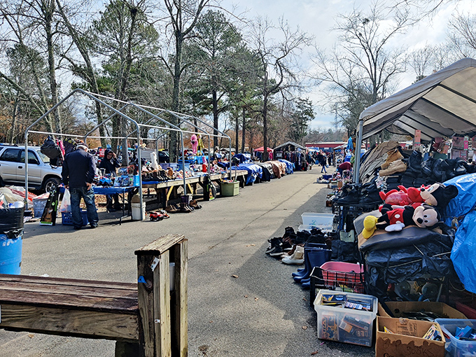 J&J's outdoor market buzzes with activity&mdash;a living, breathing ecosystem of commerce where haggling is an Olympic sport.