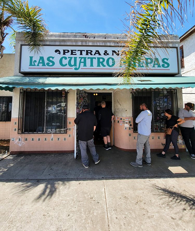 Las Cuatro Milpas proves that great things come in small packages - very, very small packages. 